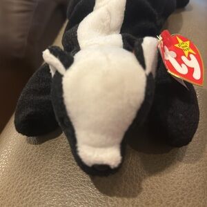 Ty | Toys | Rare And Collectible Ty Beanie Babies Stinky The Skunk 995 ...